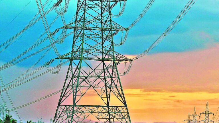 Power trading: Govt asks regulator CERC to begin process for coupling ...